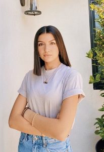 What Is Ellie Zeiler's Net Worth? Details of Her Social Media Earnings ...