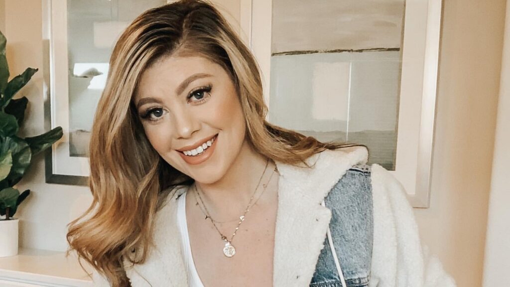 Meet Madison Miller: Vlogger Continuing YT After Divorce from Ex ...