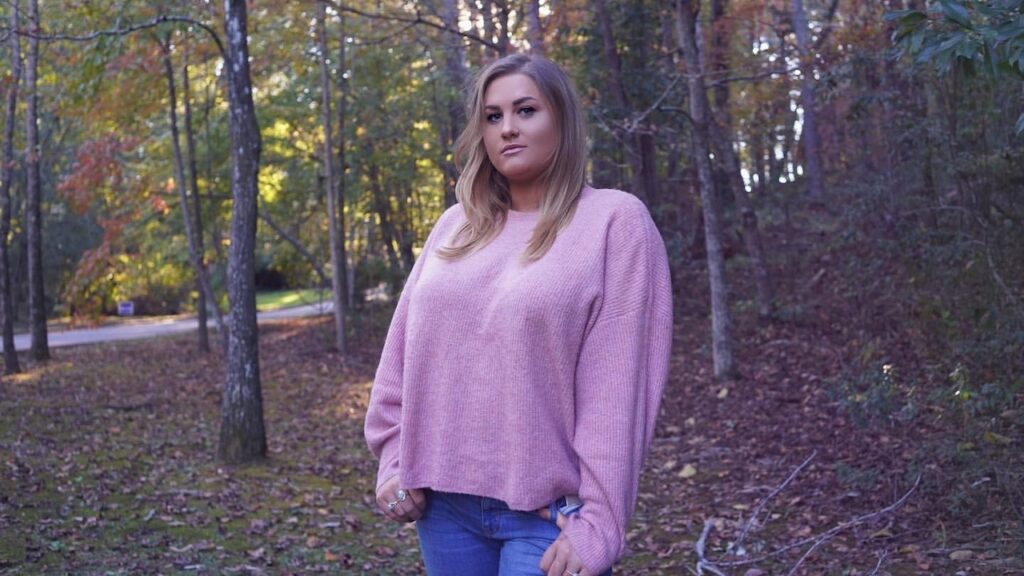 True Crime Host Kendall Rae's Baby, Husband, Problems with Weight Gain ...