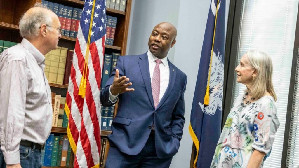 Tim Scott's Girlfriend: Internet Seeks His Wife's Picture!