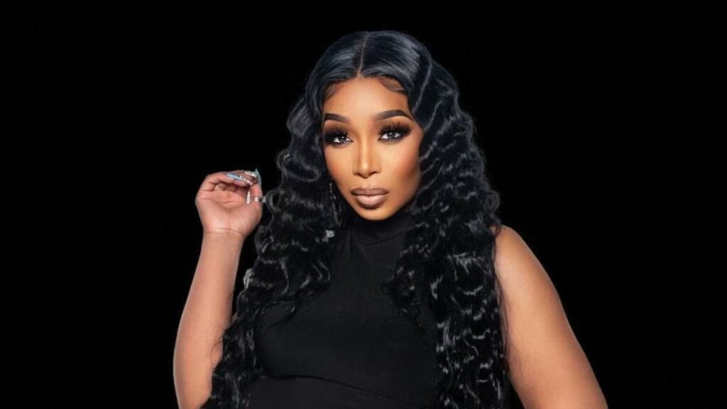 Azalea Carey Wiki, Dating, Boyfriend, Net Worth, Age, TikTok, Height ...