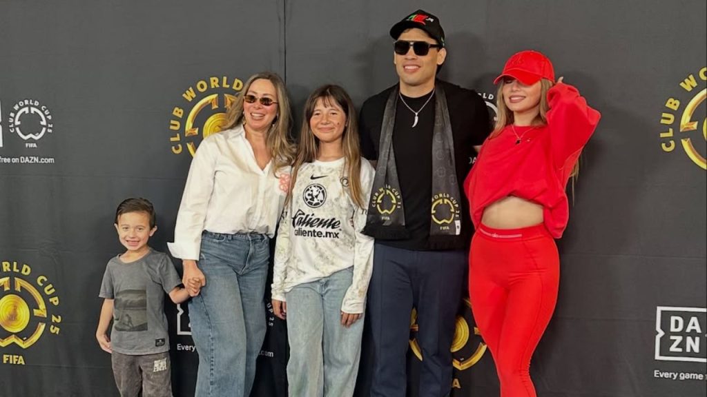 Julio Cesar Chavez Jr Wife: Meet Frida & 3 Kids! 2025 Update